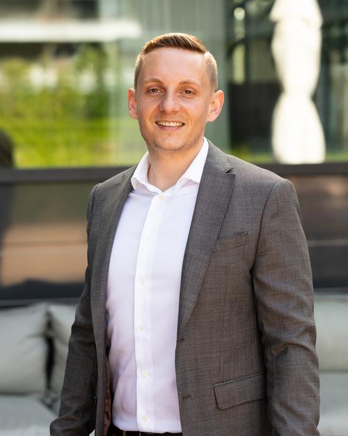 Familienunternehmen meets Start-up, die Menschen hinter Edi | Schweizer ...